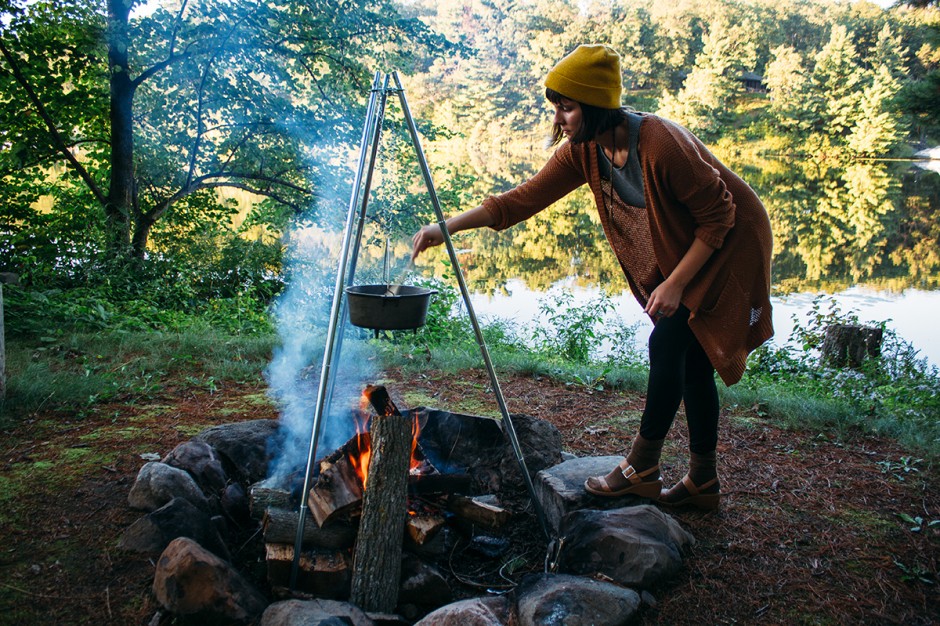 Campfire Three Bean Chili with Cornbread Topping - Vegetarian 'Ventures